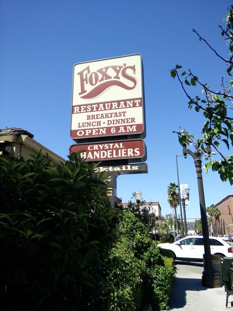 Foxy's Restaurant In Glendale, Кафе, рестораны, кейтеринг в США — SVOI.us