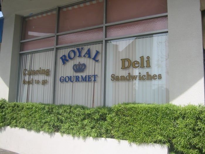 Royal Gourmet Deli, Магазины в США — SVOI.us